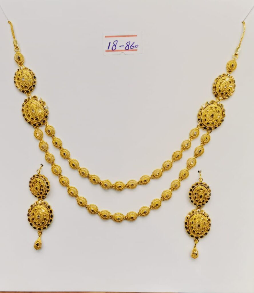 22K Gold Layered Necklace and Earring Set with Textured Detail - Carat ...