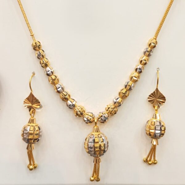 21K Gold Mala Set with Fancy Ball Design for Ladies - Carat Vogue